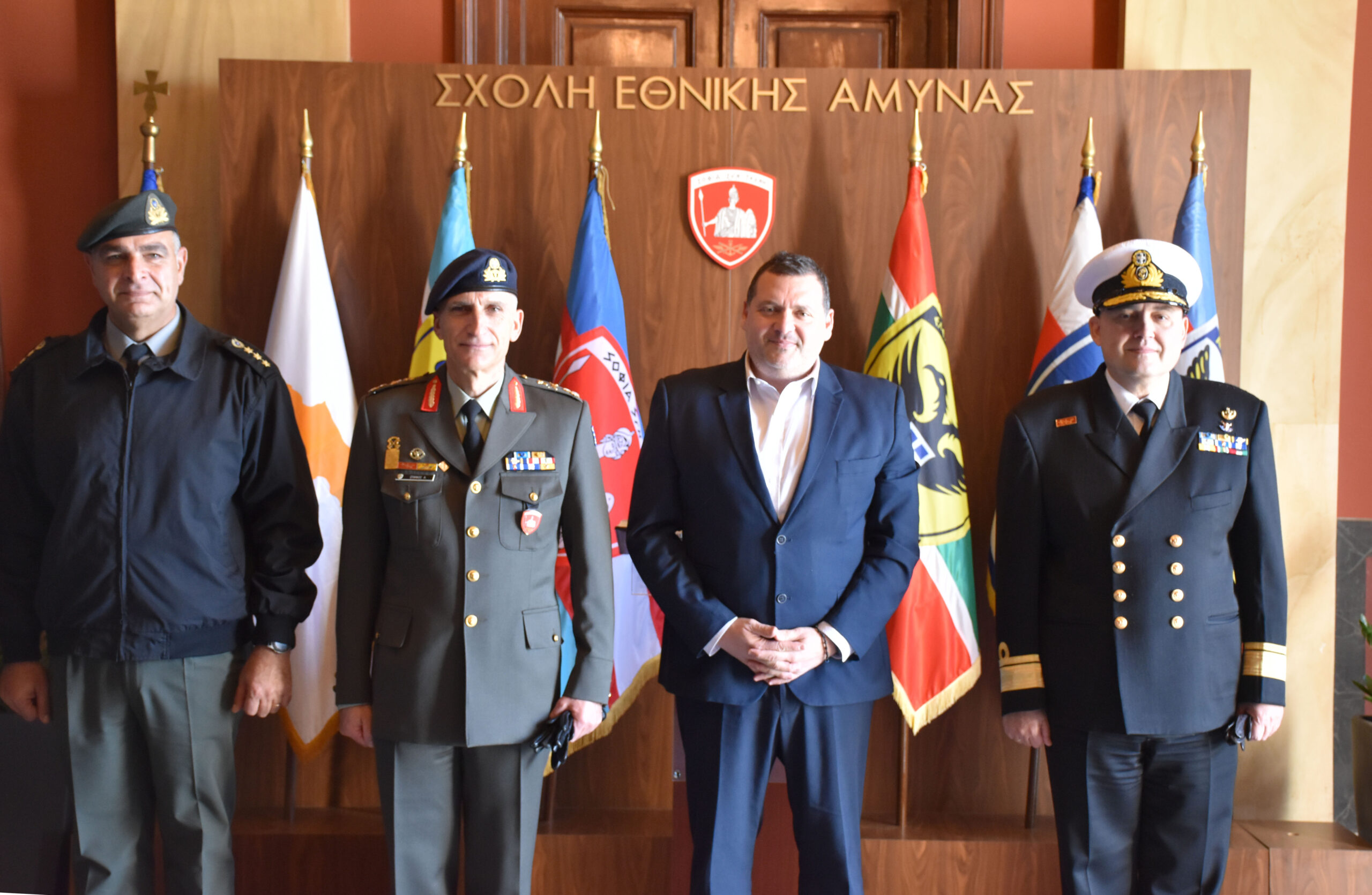 Επίσκεψη στη ΣΕΘΑ του Πρέσβη της Κυπριακής Δημοκρατίας - Σχολή Εθνικής ...
