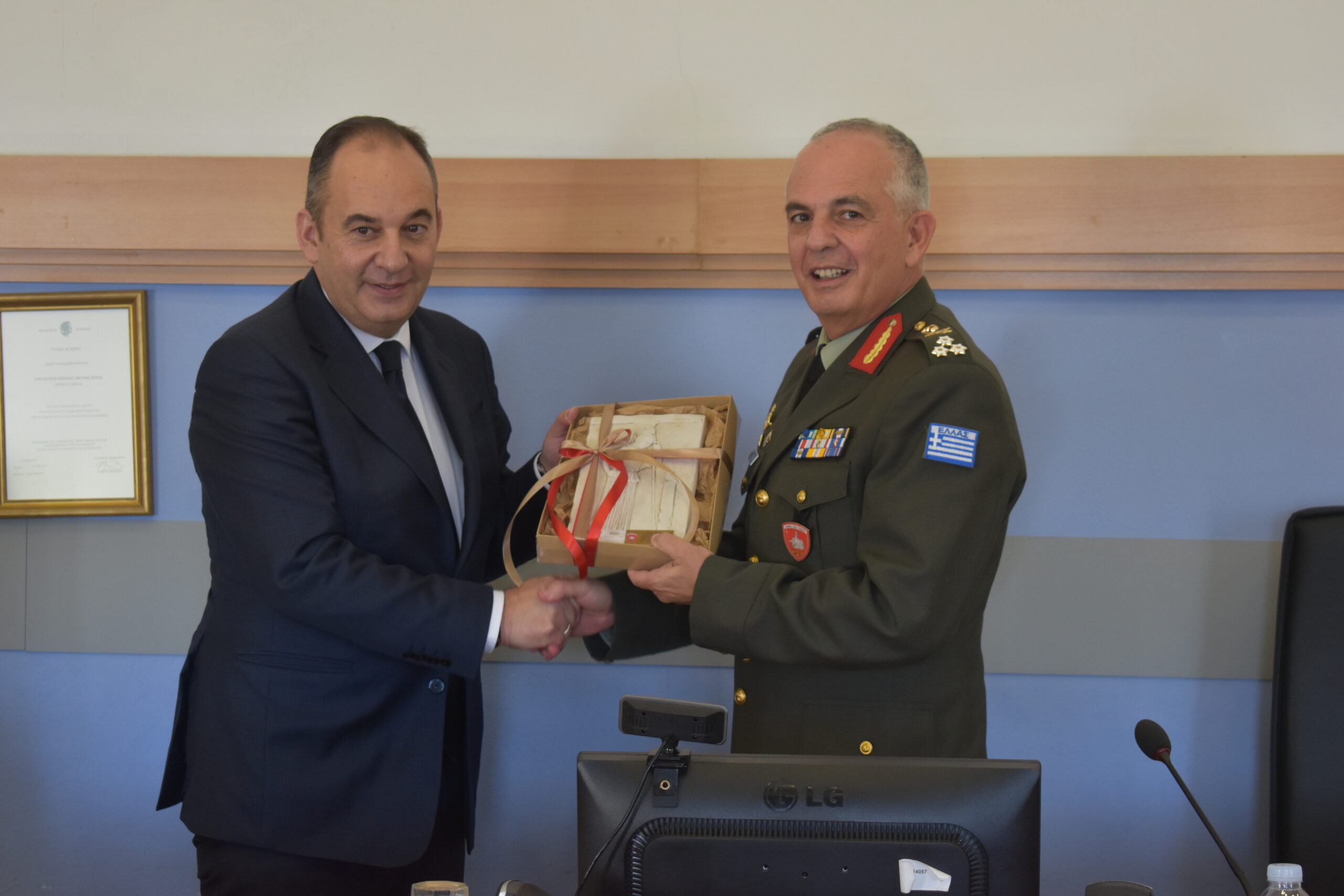 Επίσκεψη στη ΣΕΘΑ του A΄ Αντιπροέδρου της Βουλής κ. Ιωάννη-Ιωσήφ ...