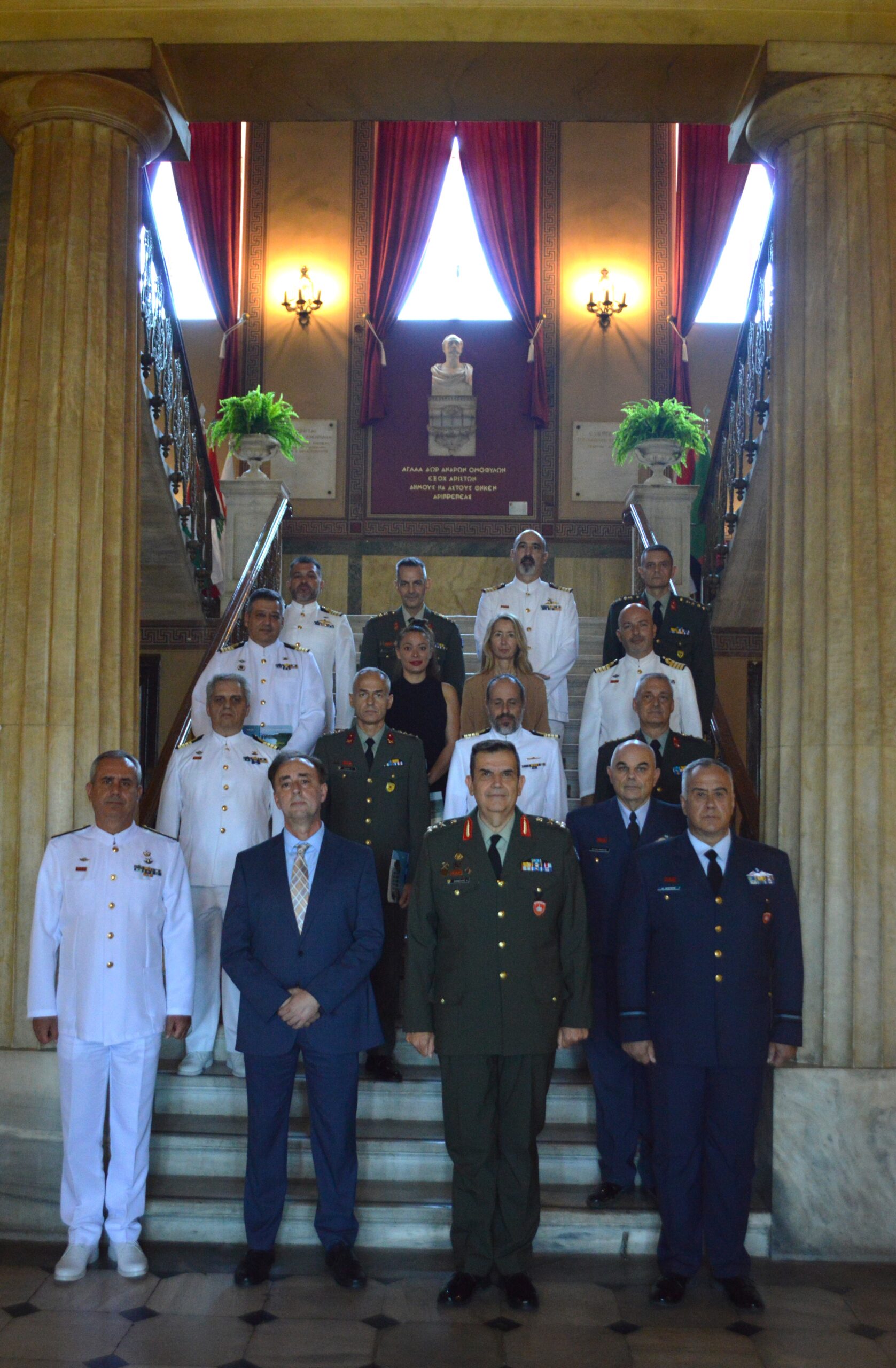 Plymouth University Postgraduate Degree Award Ceremony - Σχολή Εθνικής ...